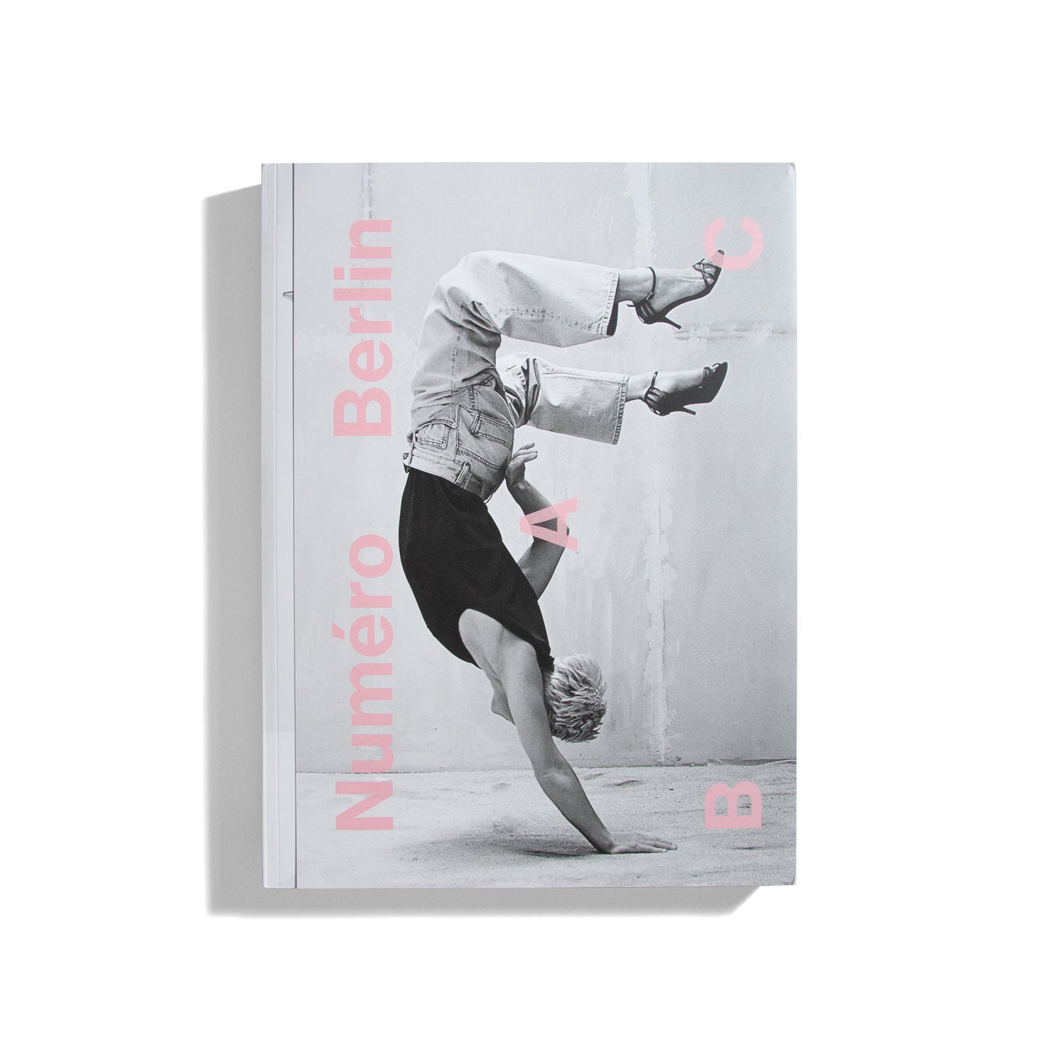 Numero Berlin #18 2025 - Fight – do you read me?!